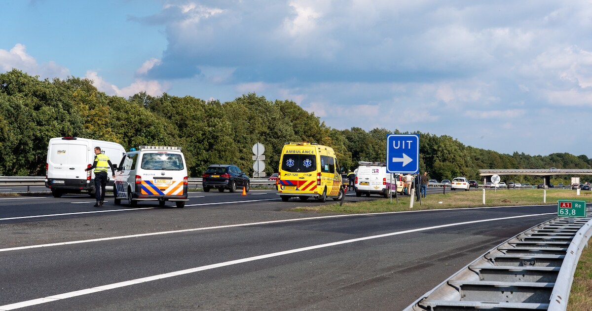 Flinke file tussen Stroe en Apeldoorn door ongeluk op A1 | Apeldoorn ...