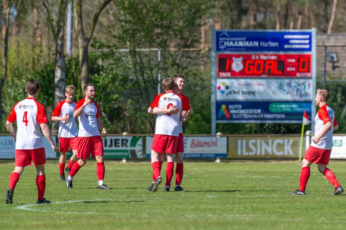 Harfsen klimt naar gedeelde eerste plaats, Sportclub Deventer wint als ...