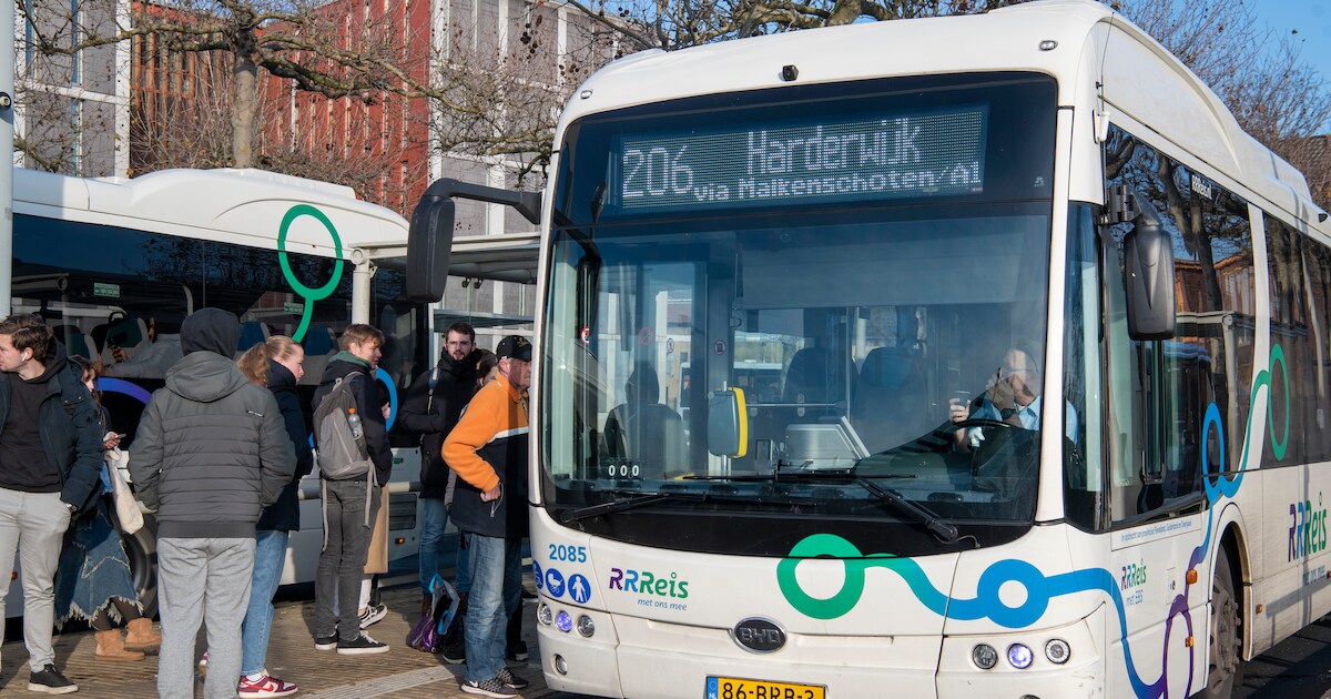 Nieuwe bus van Apeldoorn naar Harderwijk vertrekt 43 minuten te laat ...