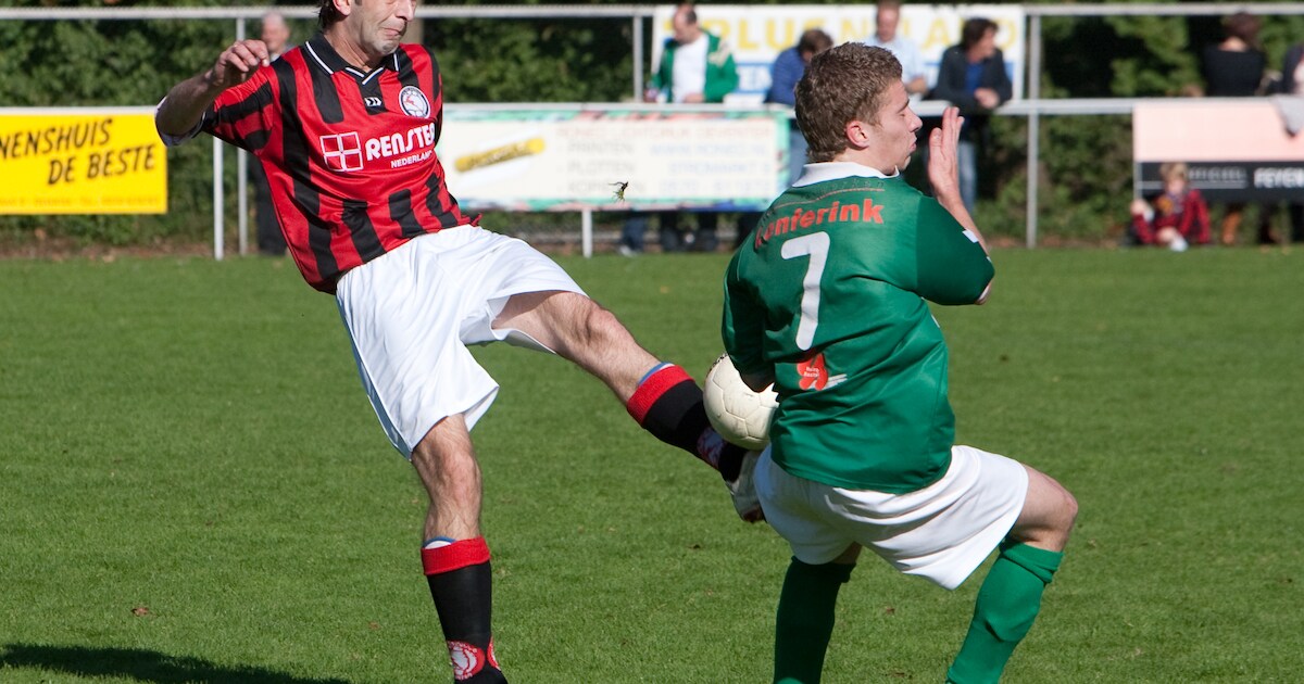 Met hulp van een petitie blijft Niels Rijnders nog een jaar speler van ...