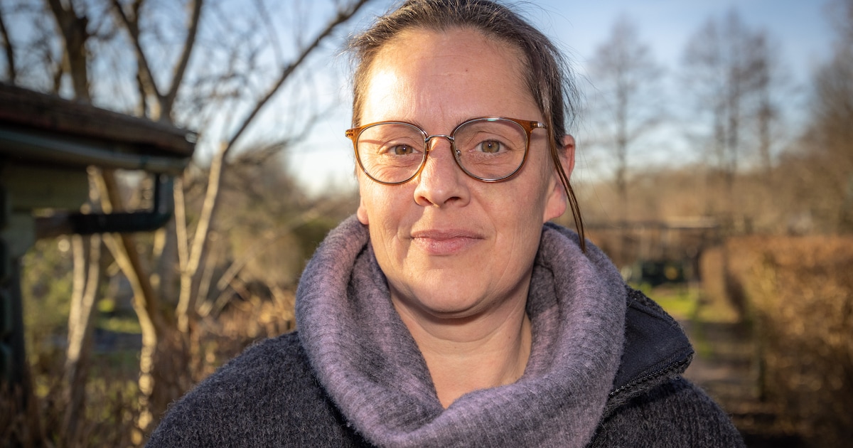 Joëlla (47) is bijstandsmoeder en houdt zo haar hoofd boven water ...