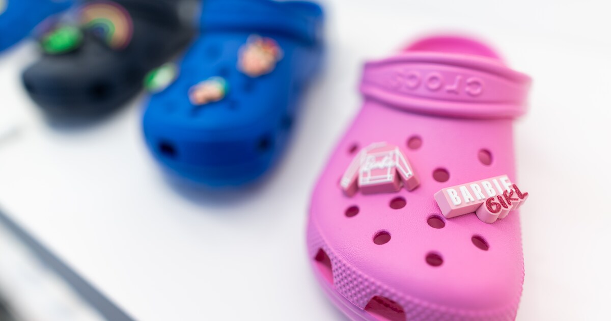 Ontwerp beroemdste model van Crocs was ‘niet echt nieuw’ en dus mag nu ...