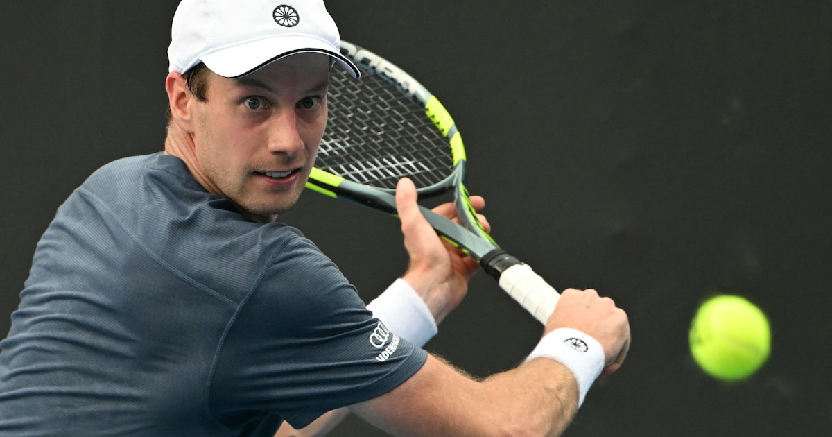 Botic van de Zandschulp boekt knappe zege en bereikt tweede ronde ...