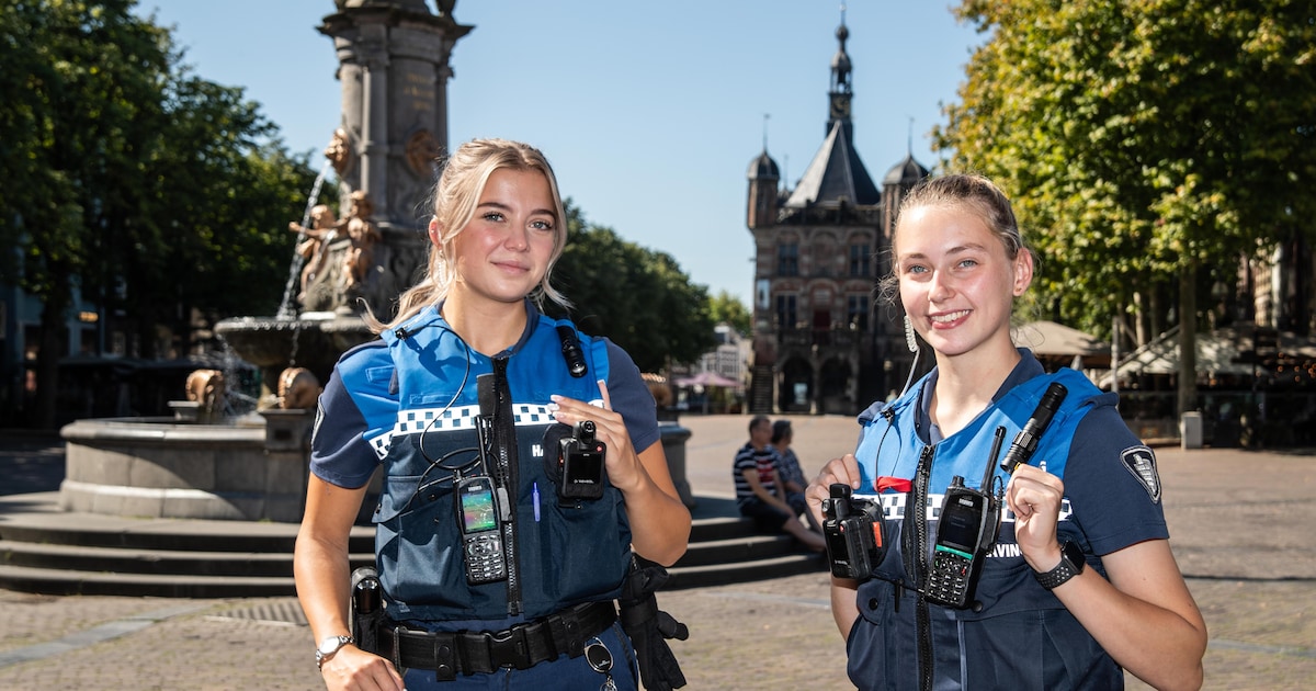 Daphne (19) en Camilla (21) zijn de jongste boa’s van Deventer: ‘Dat we ...