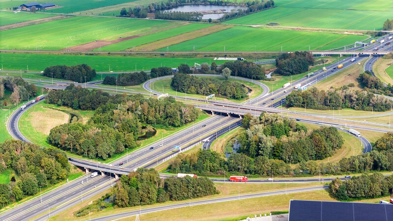 Nog twee nachten dicht: Rijkswaterstaat rondt renovatie knooppunt ...