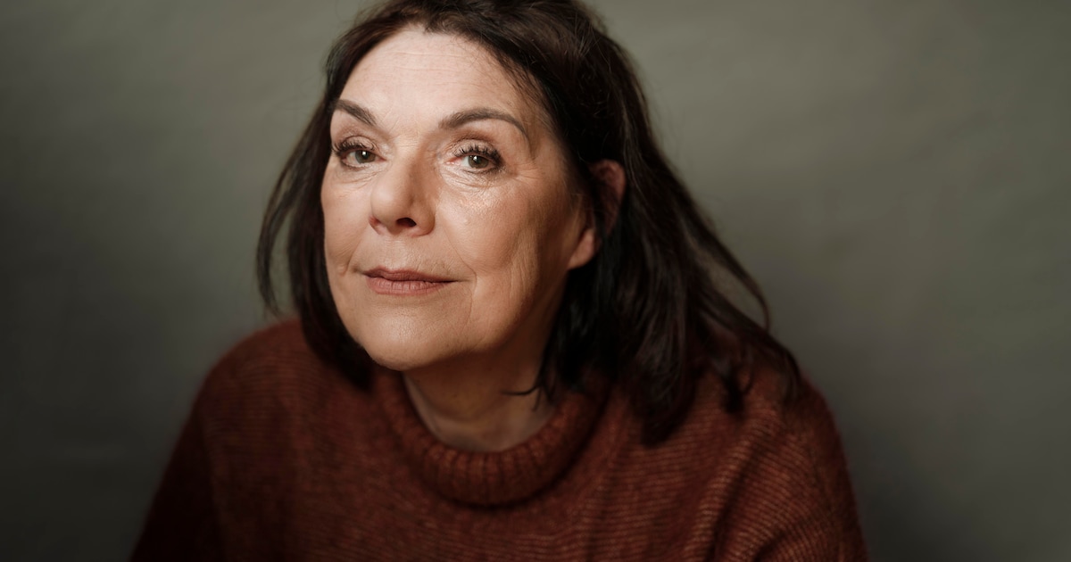 Jolande Withuis signeert haar nieuwe boek ‘Moeder, antimoeder’ bij ...