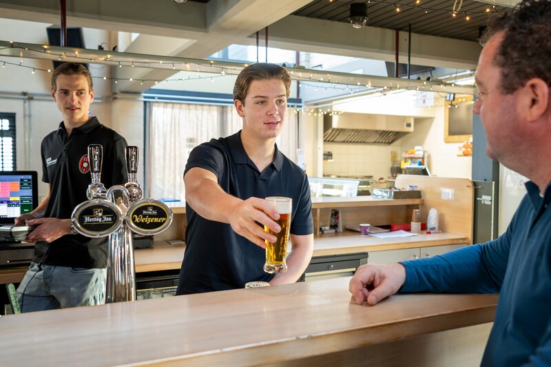Niet komen opdagen voor je vrijwilligerstaak? ‘Dan krijg je een Tikkie ...