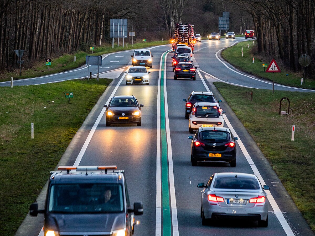 Miljoenen voor veiligere N-wegen in Oost-Nederland: dit gaat er ...