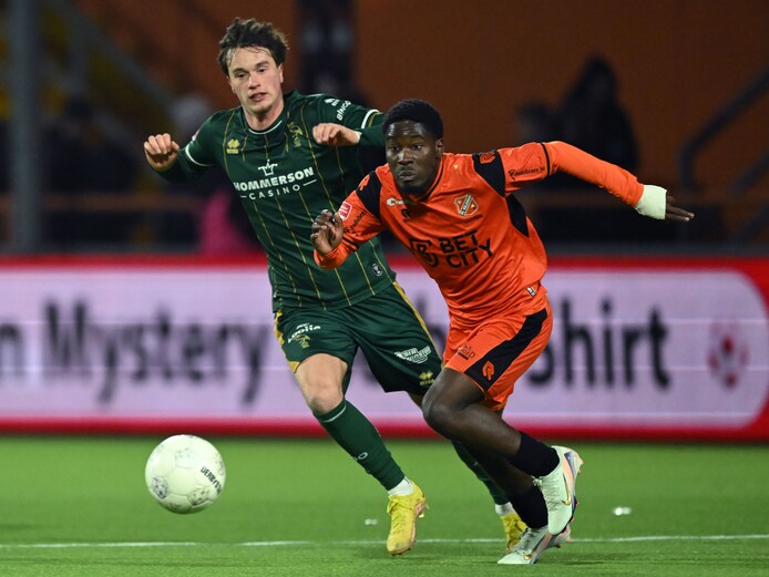 Helmond Sport verliest na ontslag trainer Hofland, ADO wint topper bij koploper Volendam ...