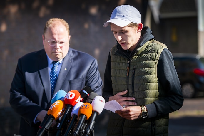 Als de politie het huis van Klaas Bijl binnenstebuiten keert, gaan alle alarmbellen af | Home ...