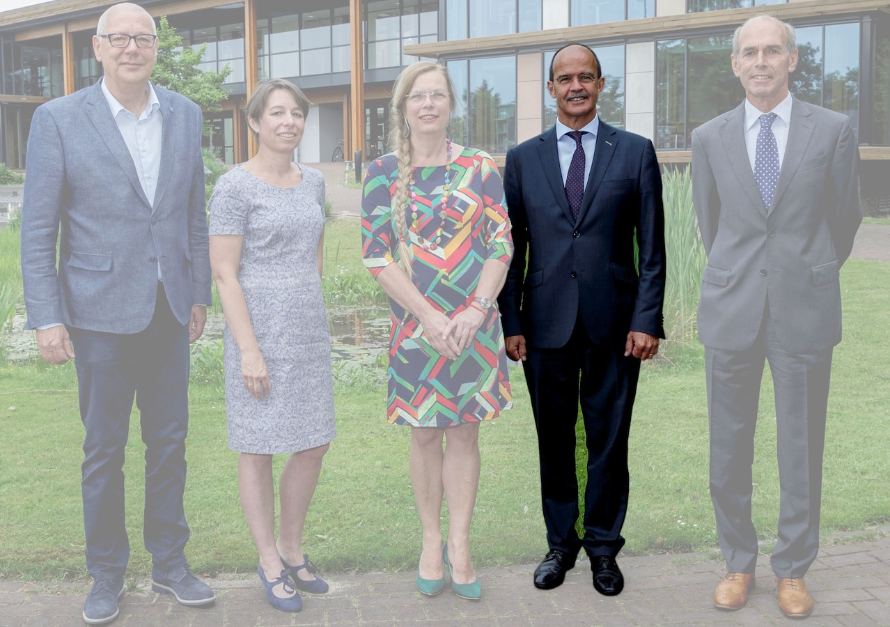Hoe onervaren ‘familiepartij’ Lokaal Belang politieke speelveld in ...