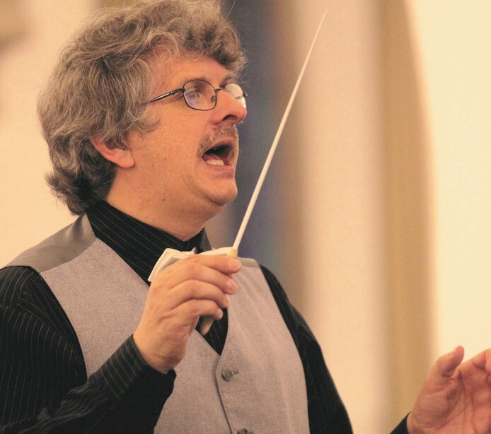 Dirigent van projectkoor Jubilate Deo in Oene neemt na 18 jaar afscheid ...