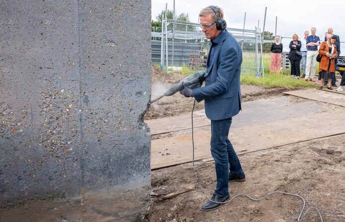 Eerst de boor erin voordat Sea Level straks met ‘zelfhelend beton ...