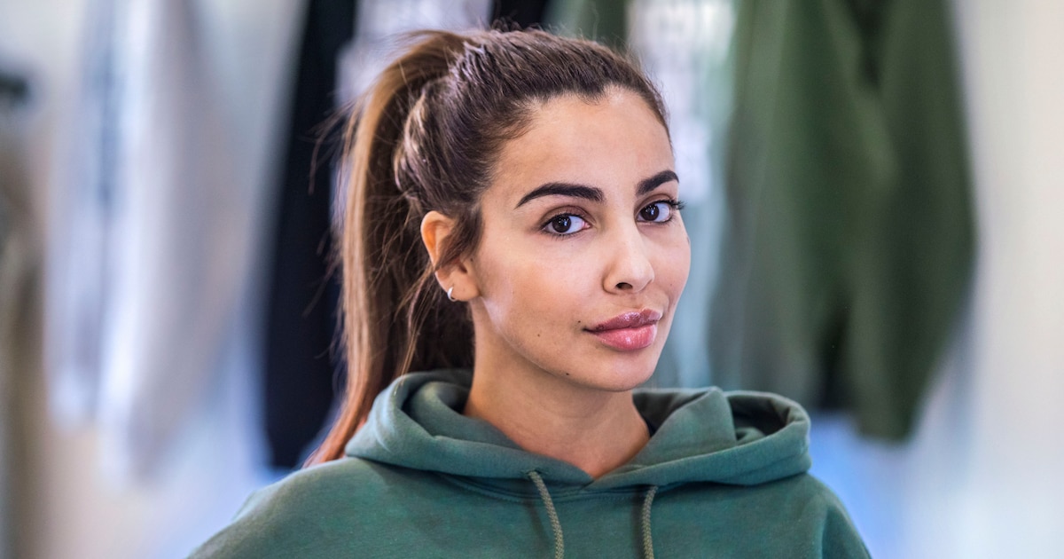 Busra (23) verloor haar verloofde, broertjes en neef bij een auto ...