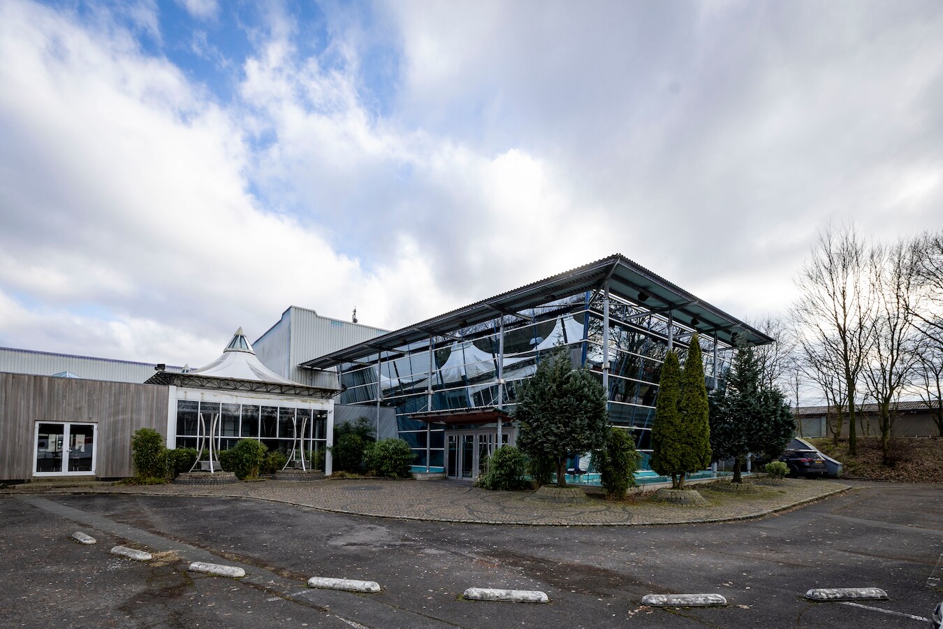 Hoe deze jonge vrouw megadiscotheek in Duitsland kocht: ‘Soms vragen mensen om een foto’ | Foto ...