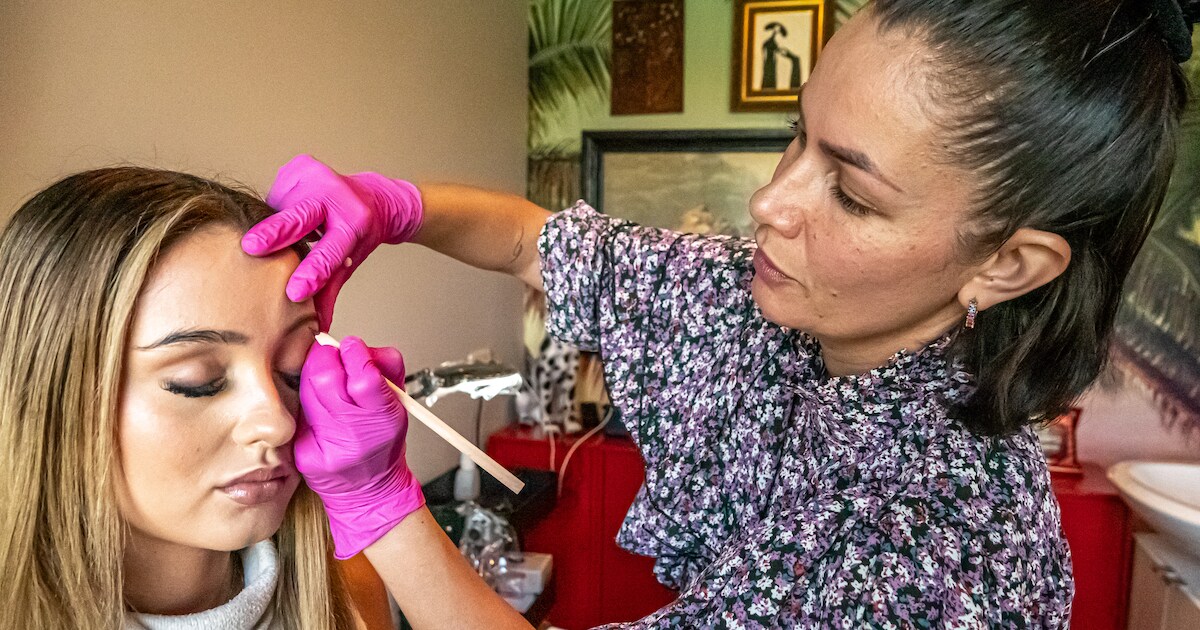 Wordt Mellanie (42) uit Zwolle de beste van de wereld in wenkbrauw ...