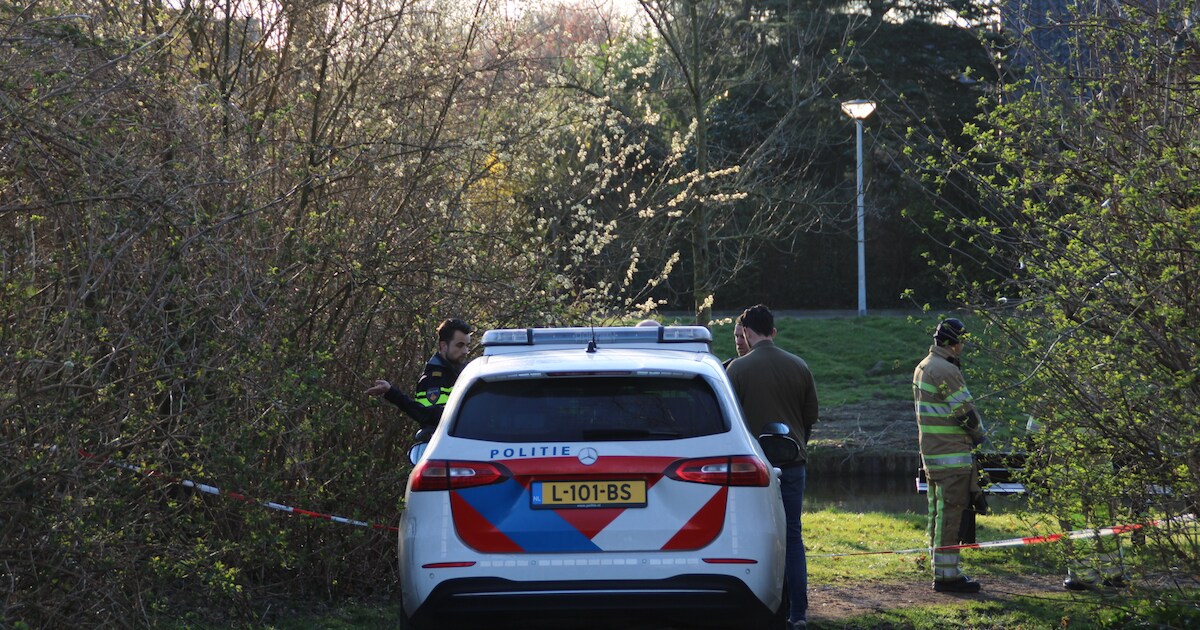 Politie tast in het duister rond verdrinkingsdood van man (25) in Lelystad: ‘We sluiten niets ...