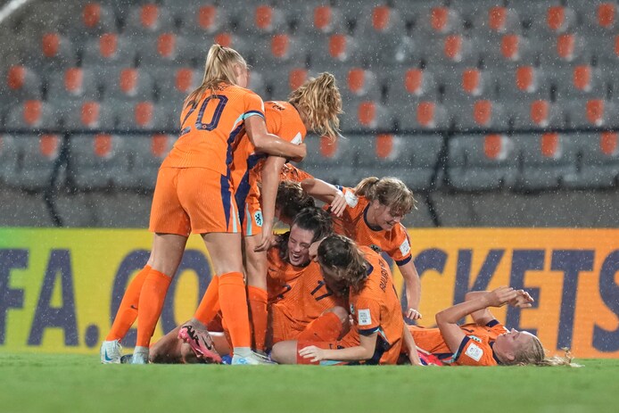 Vijf speelsters PEC Zwolle vieren met Oranje O20 plaats in WK ...