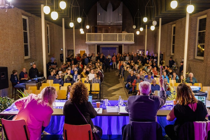 Luttelgeest haalt halve ton op met veiling voor hulp aan Oekraïne ...