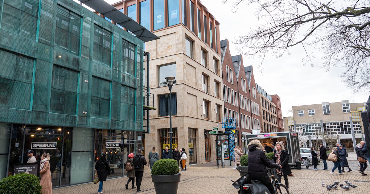Splinternieuw winkelgebied in hartje Zwolle blijkt onveilig: ‘Ik loop ...