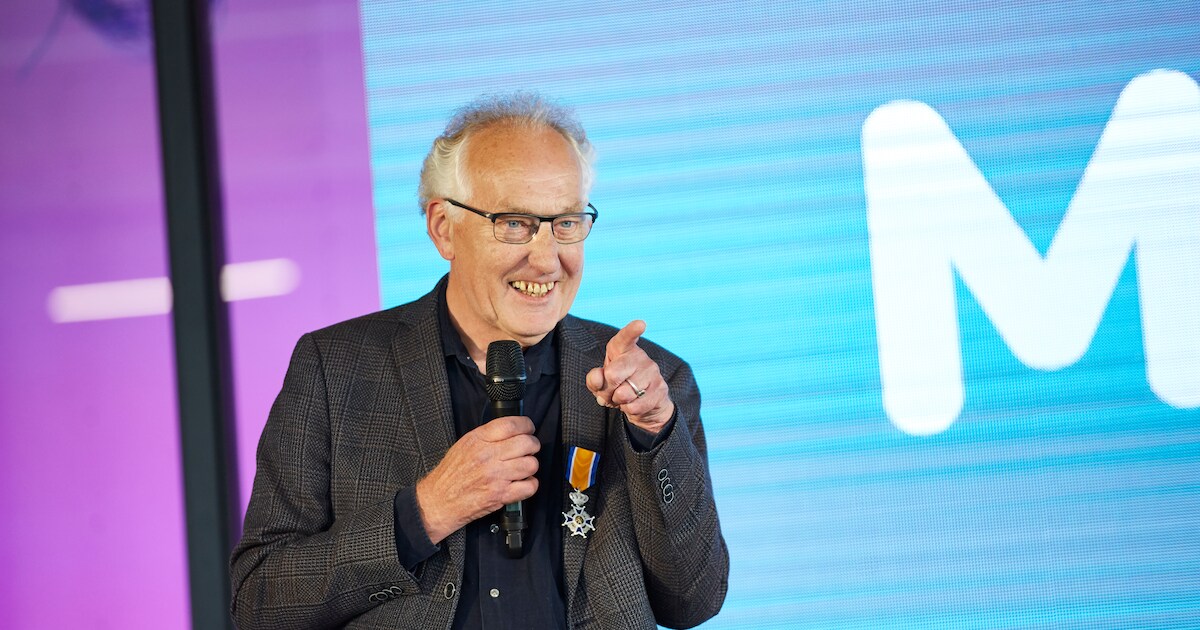 Lochemse ontwerper Johan Weernink van bekende overblijfbekers en ...