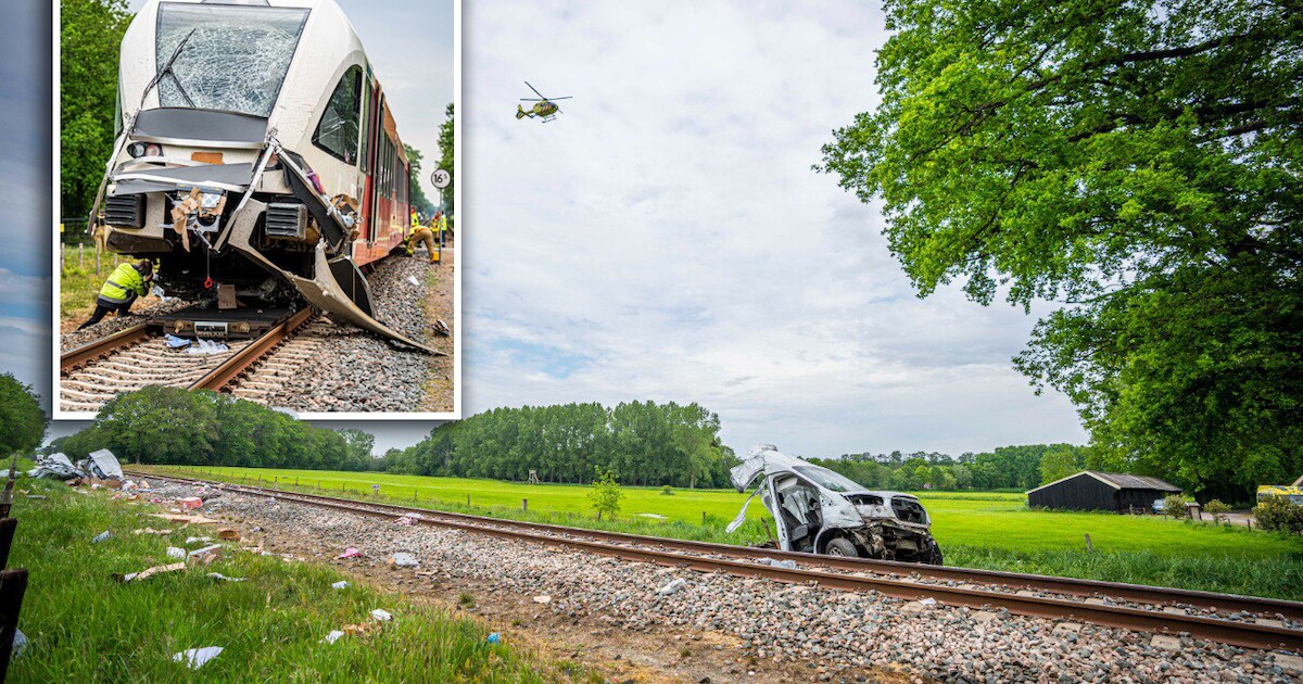 Trein ontspoort bij botsing met busje bij Vorden: chauffeur zwaargewond ...