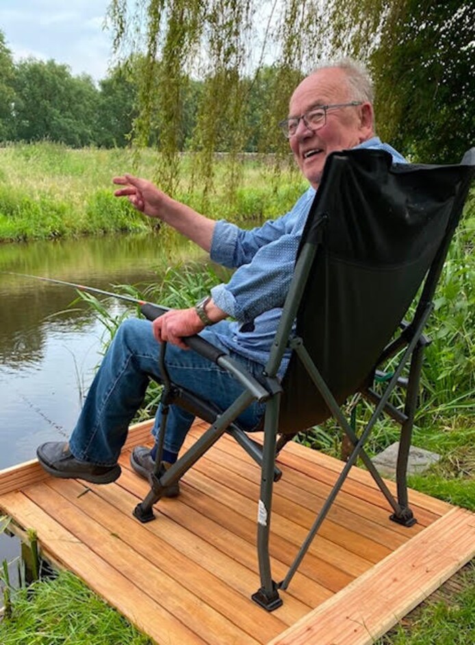 Gerard (84) staat nog met een glimlach te feesten, enkele dagen later ...