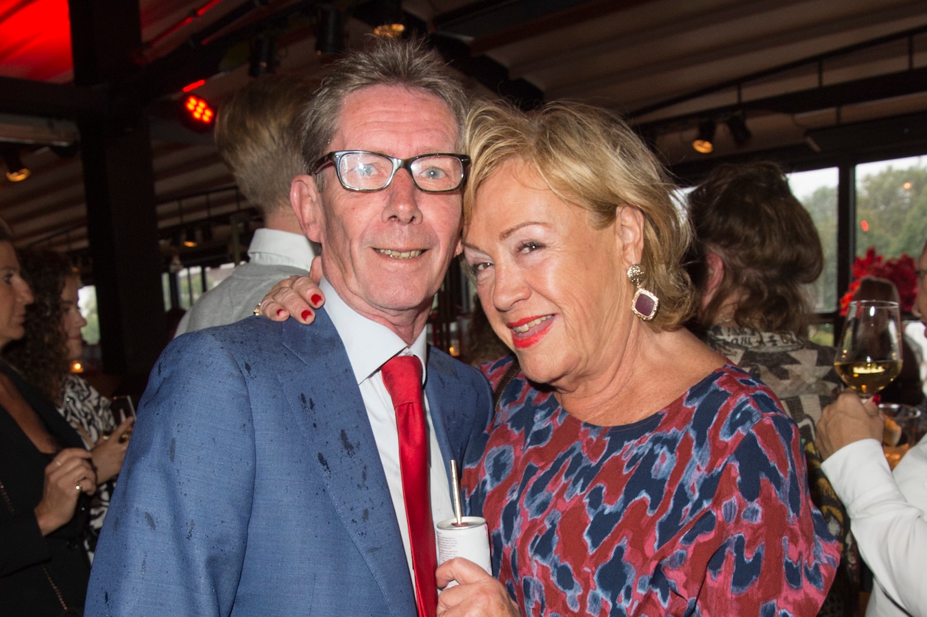 Viola Holt was in de jaren 90 de koningin van De 5 uur show: ‘Ze was ...