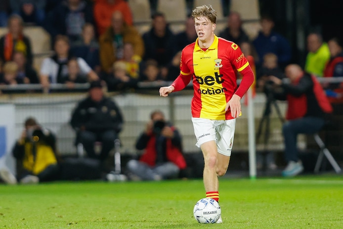 ‘Veelbelovende speler’ zet krabbel onder nieuw contract bij Go Ahead ...
