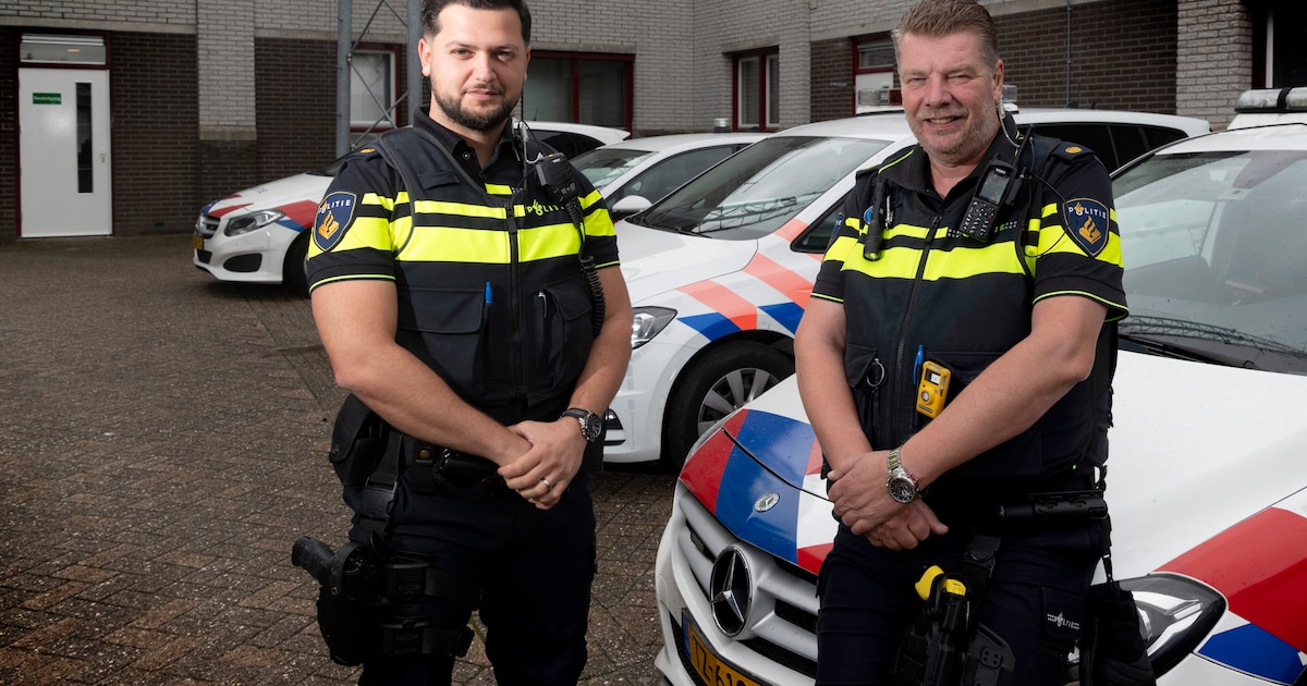 Wijkagenten Gerard en Recep nieuw in Olst en Wijhe: ‘Lijkt een rustige ...