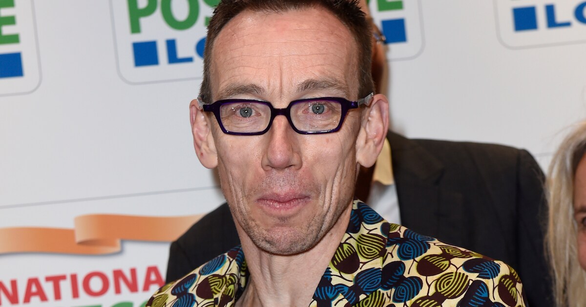 Dolf Jansen reageert via brief op ophef na optreden Uitmarkt | Show ...