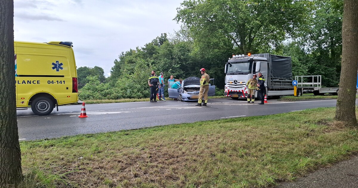 Botsing tussen personenauto en vrachtwagen op J.C. Kellerlaan in Hardenberg | 112 nieuws ...