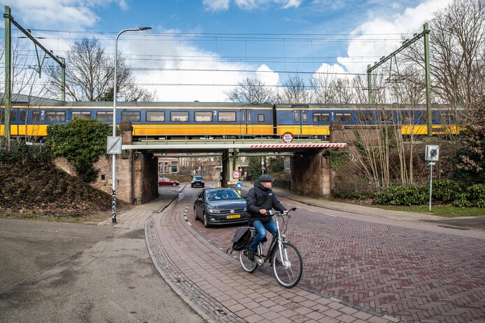 Weg voor station Deventer afsluiten? Dat omstreden idee gaat niet door (maar deze maatregelen ...