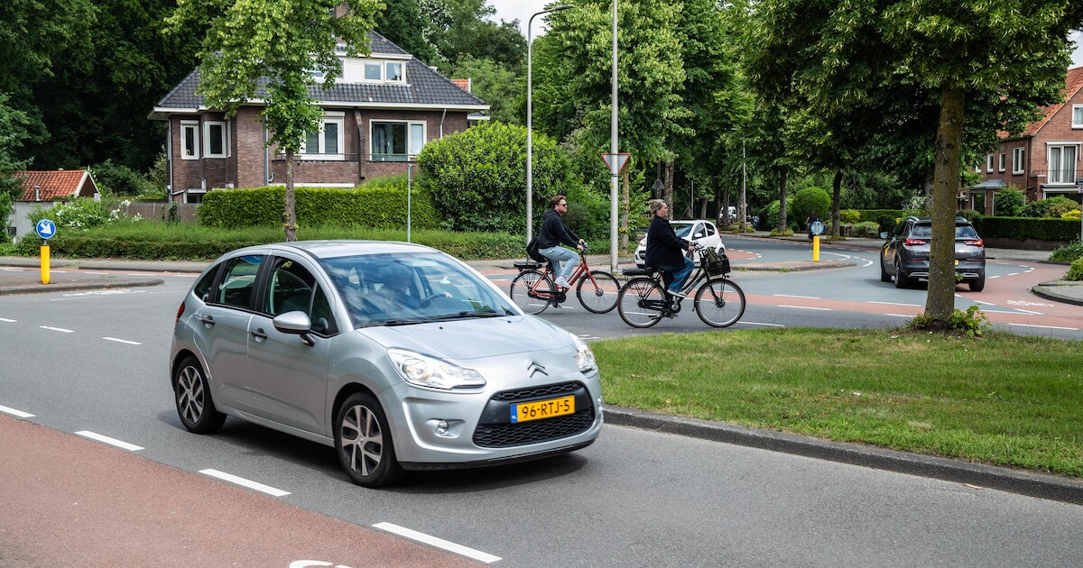 Deventer gaat ook hier een rotonde aanleggen (én verlaagt de maximumsnelheid) | Deventer | De ...