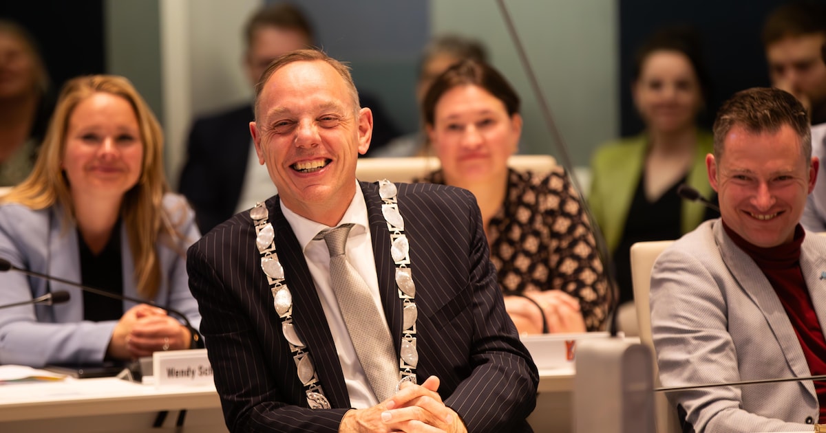 Ron König voor nog eens zes jaar burgemeester van Deventer: ‘Ik draag ...