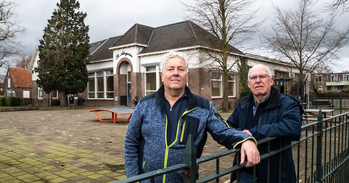 School leeg, kerk dicht, verzorgingstehuis moet weg: ‘Waarom gebeurt er ...