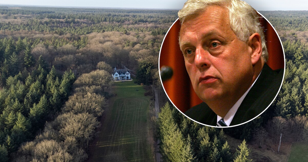 Omstreden oud-politicus drijft directie Eper landgoed tot wanhoop: ‘Nog ...