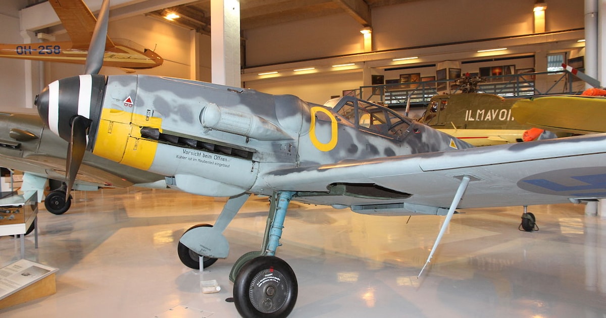 Duits jachtvliegtuig stortte neer en verdween, nu graaft Defensie naar ...