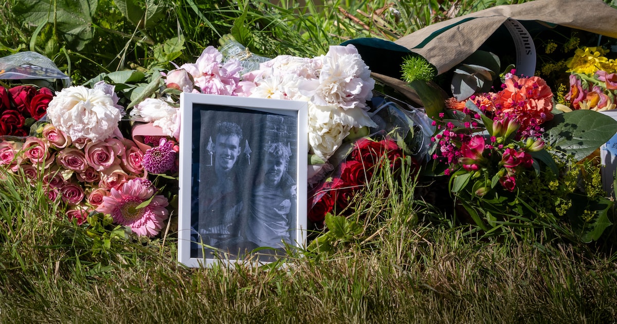 Urk aangeslagen na plotse dood van Luut (18) en Luut (19): ‘Topjongens ...