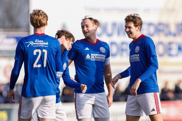 Brief van SV Grol tégen weekendvoetbal in 2e en 3e klasse massaal ...