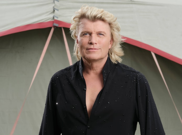 Hans Klok komt naar Carré met nieuwe show Face the future | Show ...