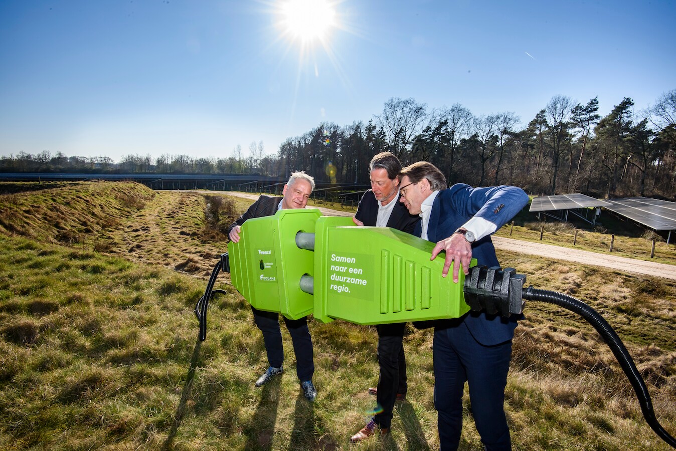 24.000 zonnepanelen op twintig voetbalvelden: nieuw leven voor ...