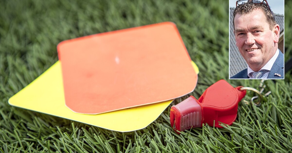 Liegende wethouder Scholten dubbel onder vuur in Epe. ‘Twee keer geel ...