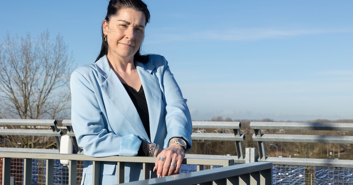 Debbie kijkt maanden uit naar haar vakantie in Amerika, maar alleen ...