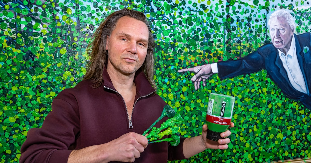 Nog één stip, dan is dit schilderij van Dennie (41) af. Slechts één ...