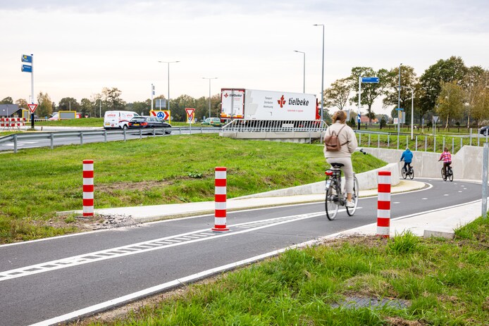 Paaltjes dwarsbomen auto’s in fietstunnels N340 bij Oudleusen: ‘Meerdere meldingen’ | Dalfsen ...