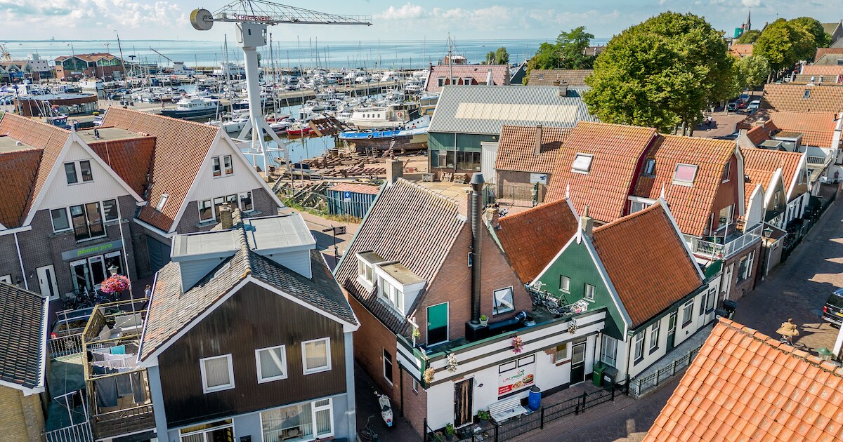 Brandstichting bij pizzeria op Urk en dat is niet de eerste keer: ‘Met ...