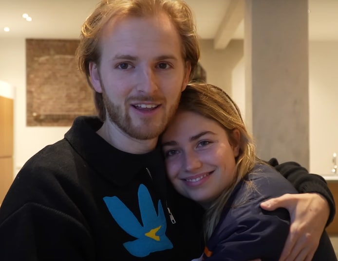 Bankzitter Koen en Roxy Dekker tonen ‘droomhuis’ van 1,9 miljoen euro met opvallende wc’s: ‘Ik ...