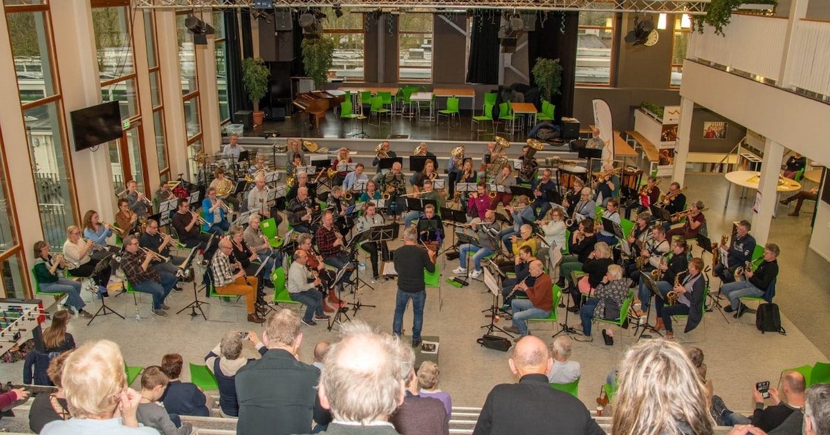 Play-in met afsluitend concert door Rosendaalsche Kapel | Arnhem | destentor.nl