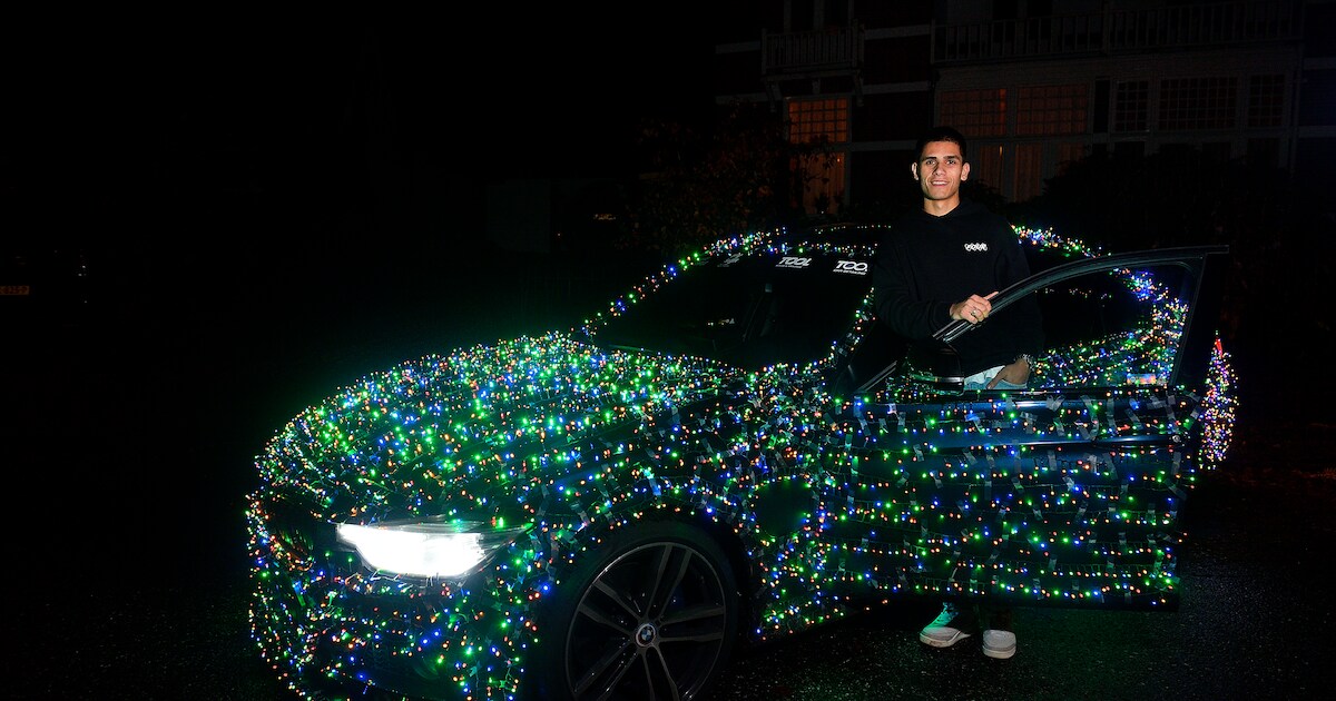Tyren (20) tovert met zijn bijzondere BMW een lach op veel gezichten ...